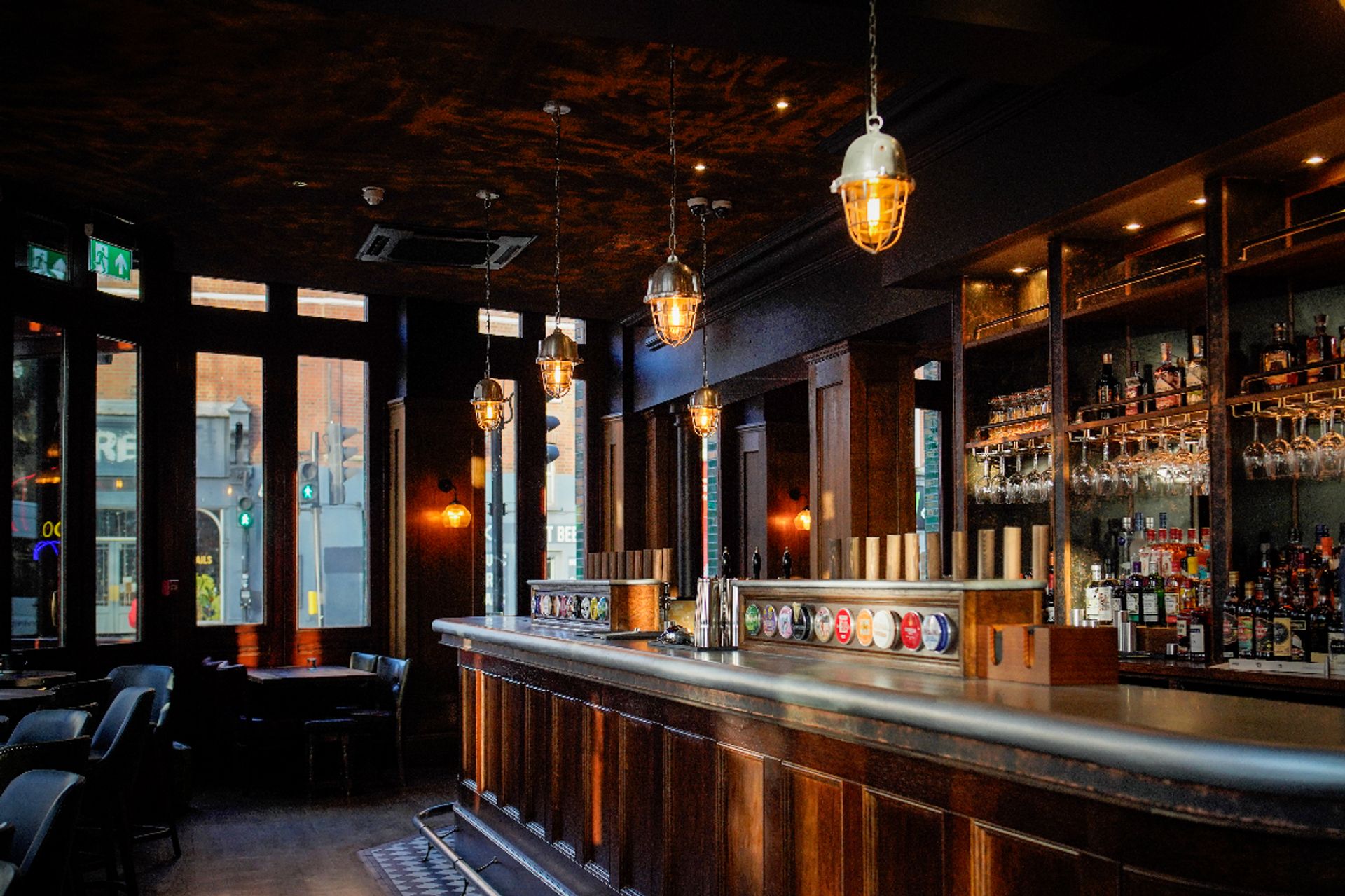 Defector's Weld | Best Young's pub in Shepherd's Bush, London